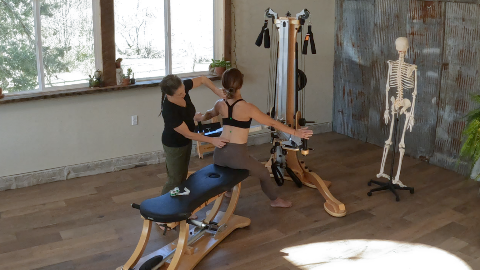Bony Landmarks: Using Bones As a Guide to Observe Movement - GYROTONIC®